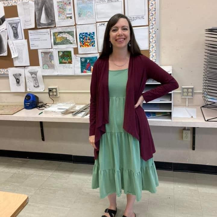 ALI IN DARCY AND WILMA – Elegantees