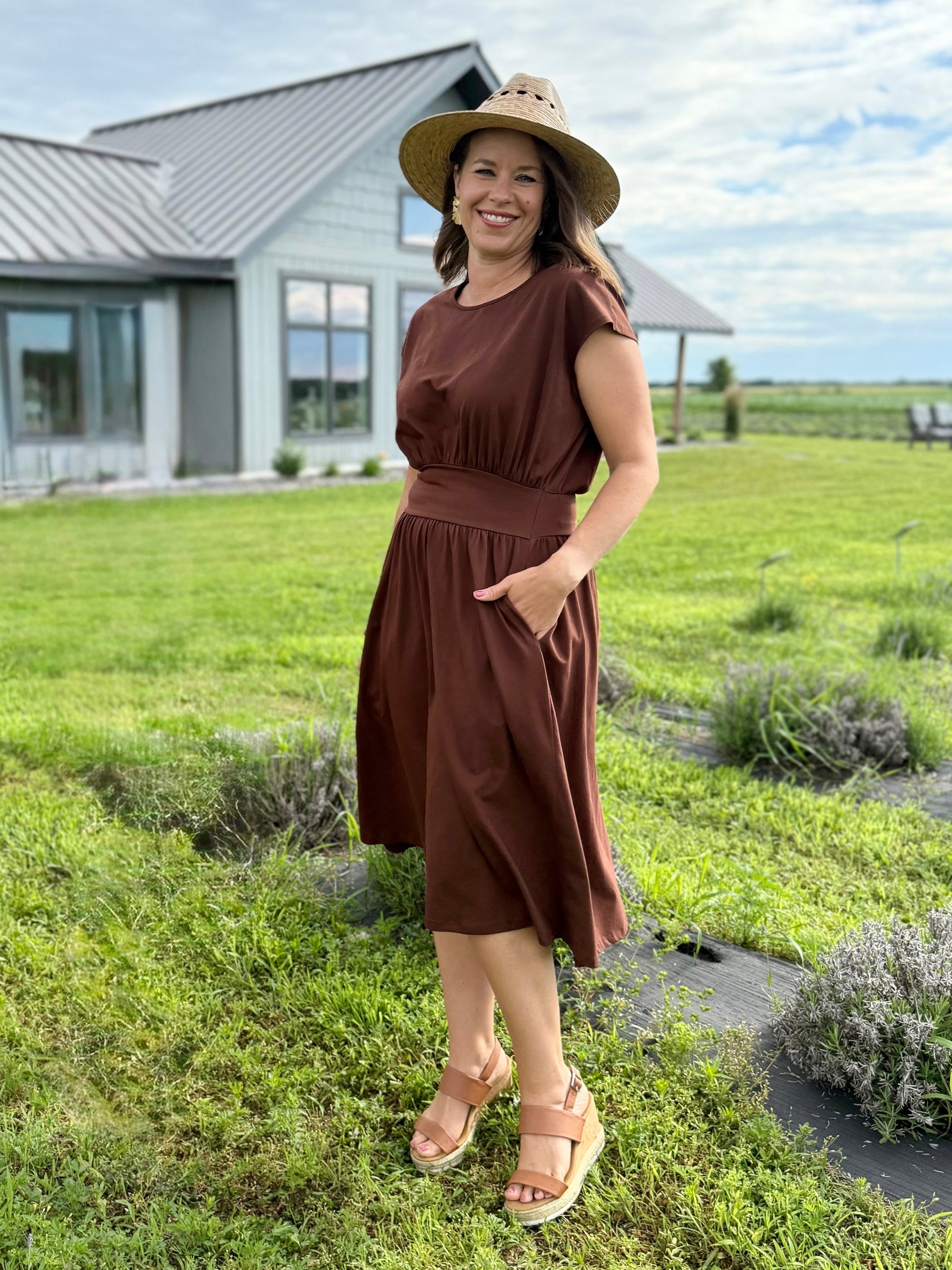CATHERINE dress in Burnt Cedar – Elegantees