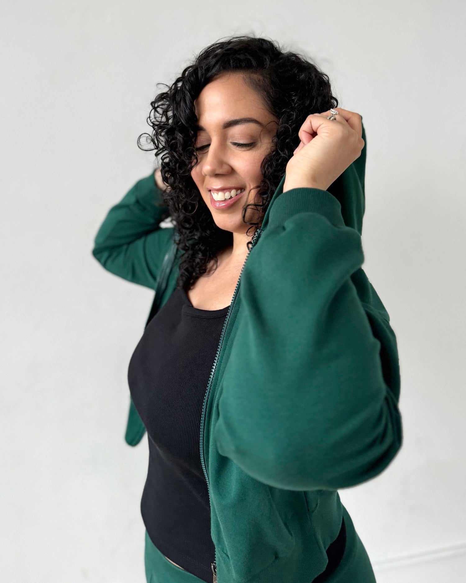 MICAELA cropped zip hoodie in Dark Green – Elegantees