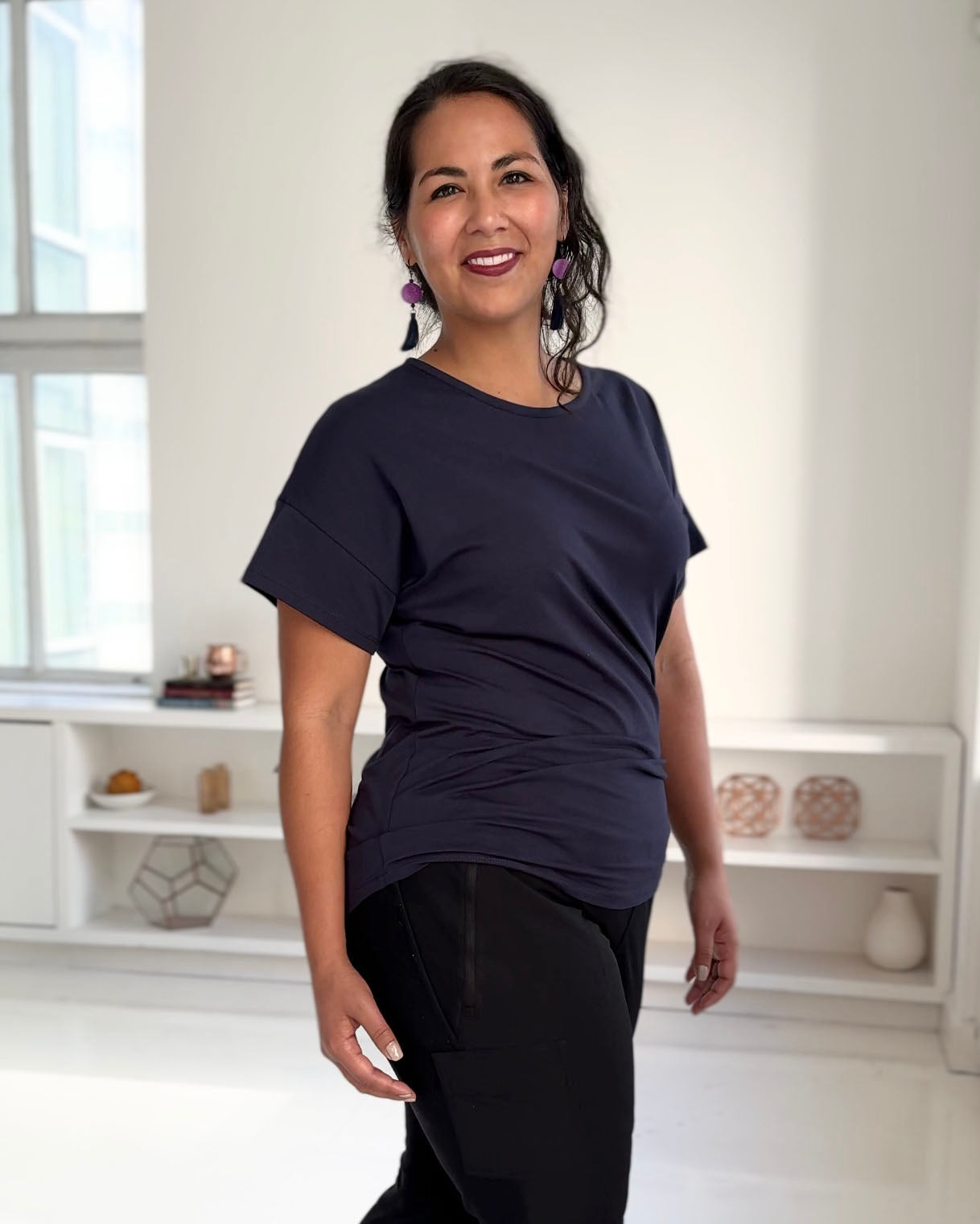 EVERYDAY tee in Navy – Elegantees